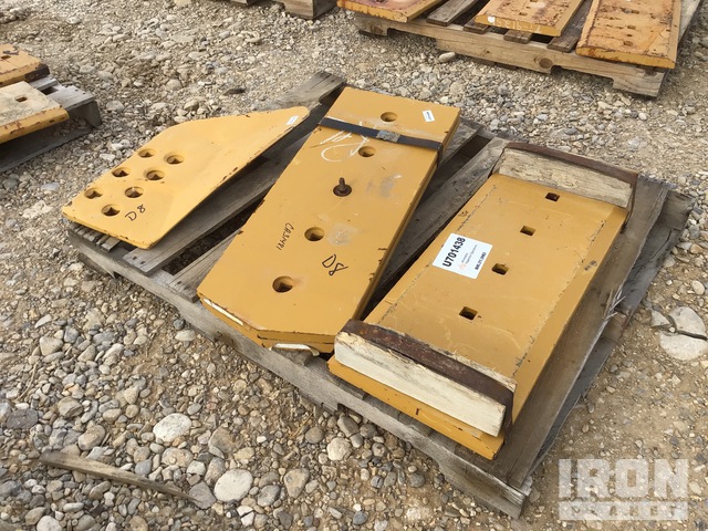 Quantity of (4) Cat D8 Cutting Edges & (1) End Bit in Lewistown ...