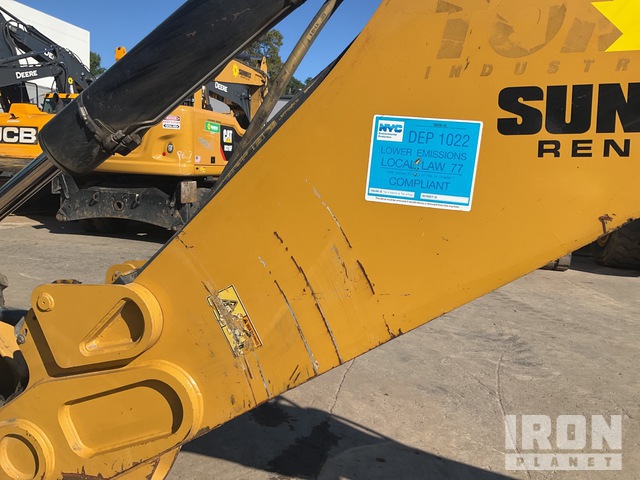 2016 Cat 450F 4x4 Backhoe Loader in Mount Vernon, New York, United ...