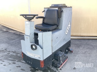 Tomcat GTX Ride-On Floor Scrubber in Kapolei, Hawaii, United States ...