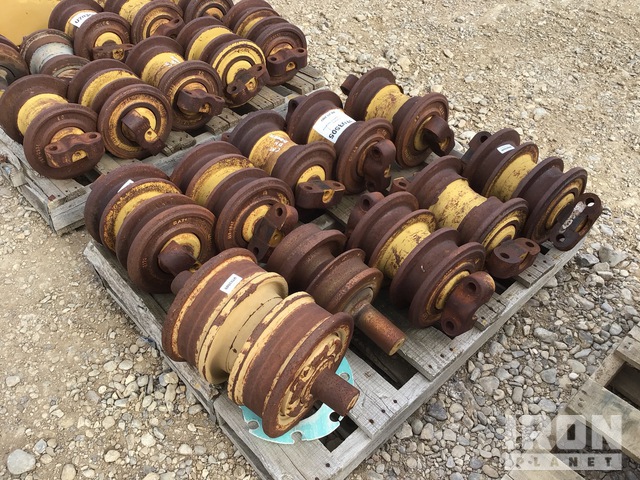 Quantity of (10) Cat D6 Rollers in Lewistown, Montana, United States ...