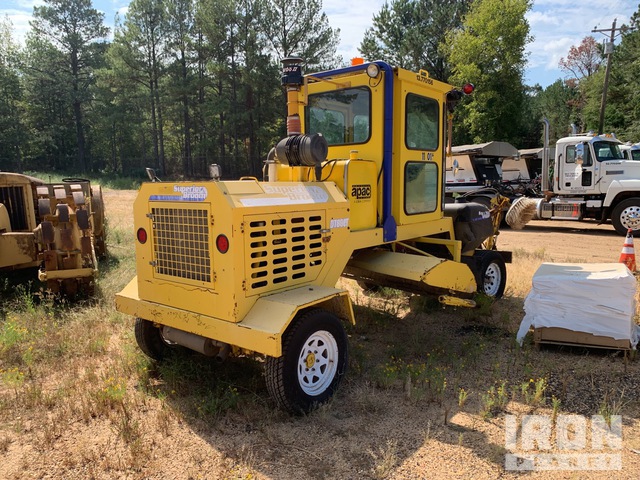 2010 Superior DT80CT Self-Propelled Broom in Mount Olive, Mississippi ...