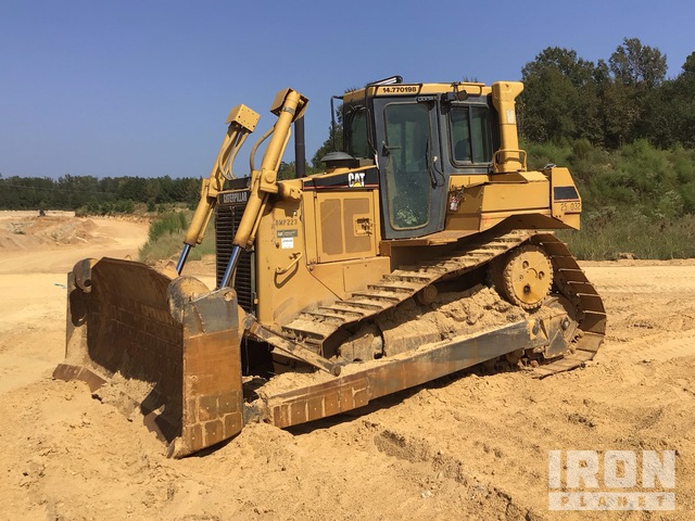 2002 Cat D6R XW Crawler Dozer in Columbus, Mississippi, United States ...
