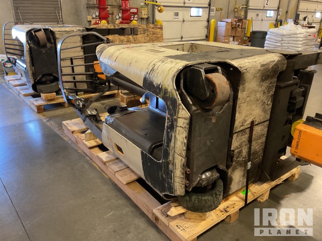 2013 Crown RM6025-45 3600 lb Electric Forklift in Edwardsville, Kansas ...