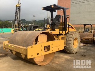 2006 Cat CS-533E Smooth Drum Compactor in Copacabana, Antioquia ...