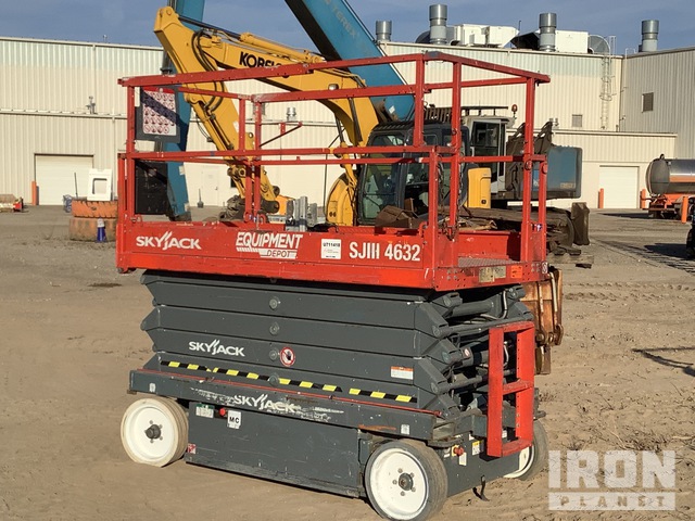 2016 Skyjack SJ4632 Electric Scissor Lift in South Vienna, Ohio, United ...