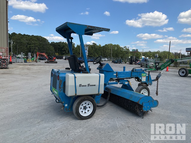 2016 Broce BB250B Self-Propelled Broom in Little River, South Carolina ...