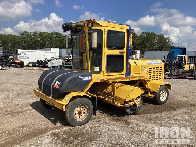 2014 Superior DT80-J Self-Propelled Broom in Humble, Texas, United ...