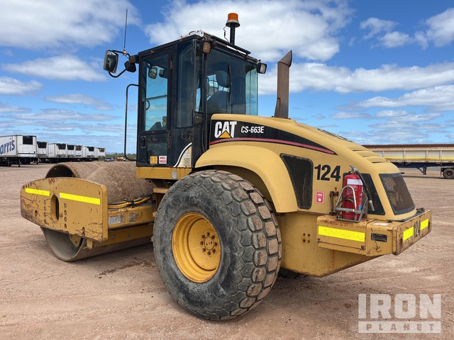 2003 Cat CS663E Smooth Drum Compactor in Perth, Western Australia ...