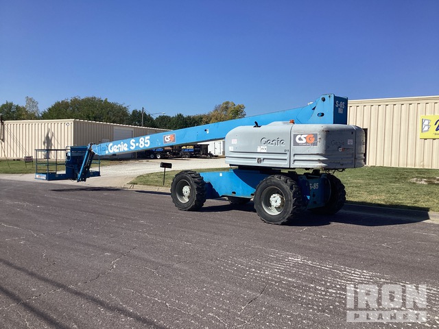 2002 Genie S85 4WD Diesel Telescopic Boom Lift in Columbia, Missouri ...