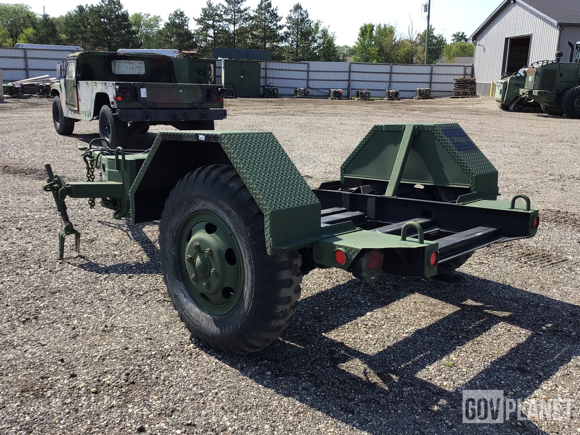 M353 Trailer