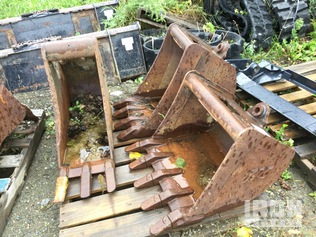 Quantity of (3) Backhoe Rear Buckets in Palmer, Alaska, United States ...