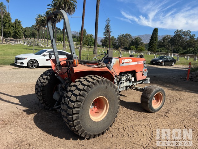 Kubota M4700 2WD Tractor in Santa Paula, California, United States ...