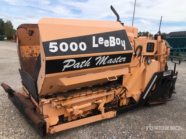 2004 LeeBoy L5000T Track Asphalt Paver in Ocala, Florida, United States ...