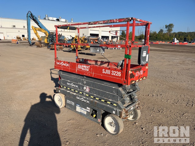 2016 Skyjack SJ3226 Electric Scissor Lift in South Vienna, Ohio, United ...