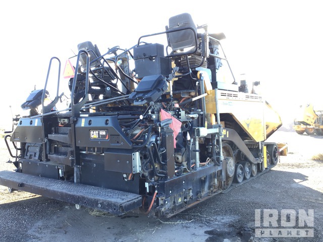 2017 Cat AP1055F Track Asphalt Paver in Roosevelt, Utah, United States ...