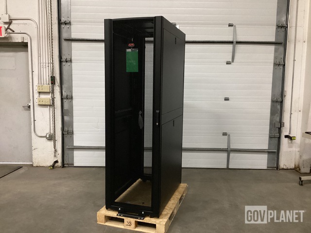 Surplus APC Server Rack Enclosure in Wasilla, Alaska, United States ...