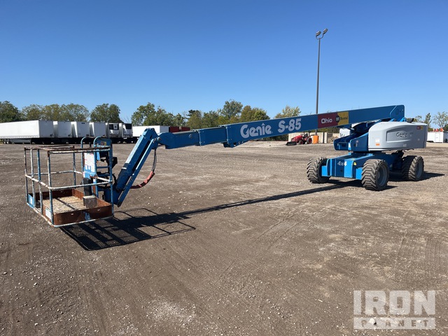 2013 Genie S85 4WD Diesel Telescopic Boom Lift in South Vienna, Ohio ...