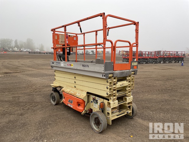 2015 JLG 2646ES Electric Scissor Lift in South Vienna, Ohio, United ...