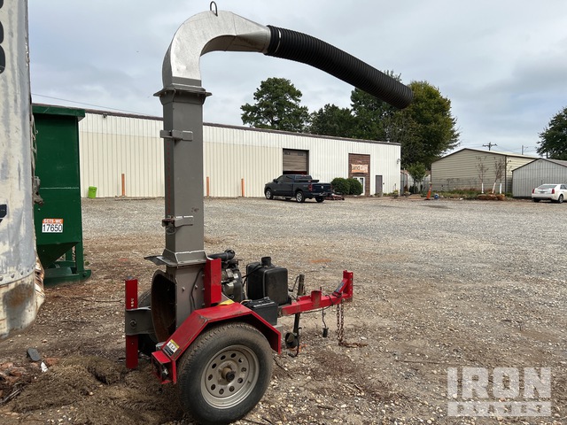 2016 Monster Power Equipment LW-TL29BVG Tow-Behind Leaf Blower in ...