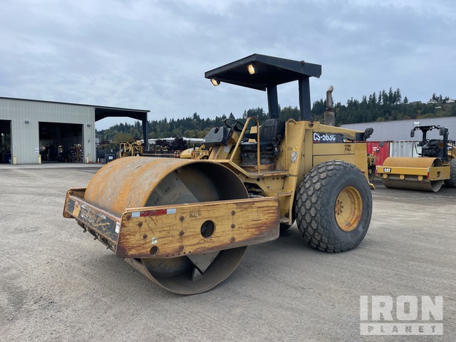 Cat CS-563C Smooth Drum Compactor in Pacific, Washington, United States ...