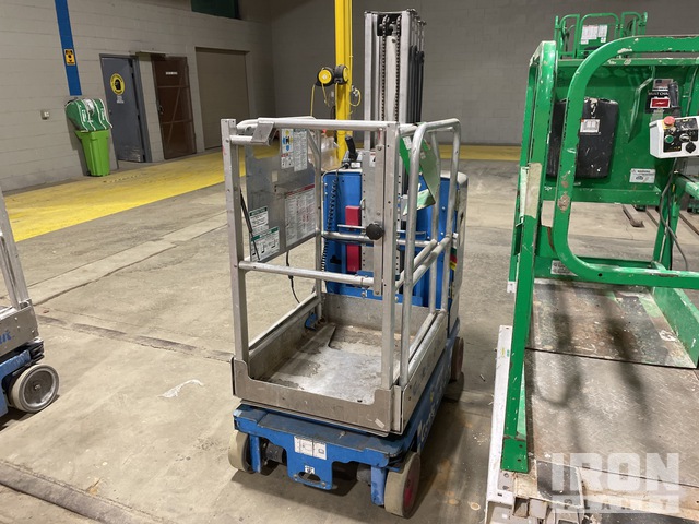 2015 Genie GR-20 Vertical Mast Lift in DETROIT, Michigan, United States ...