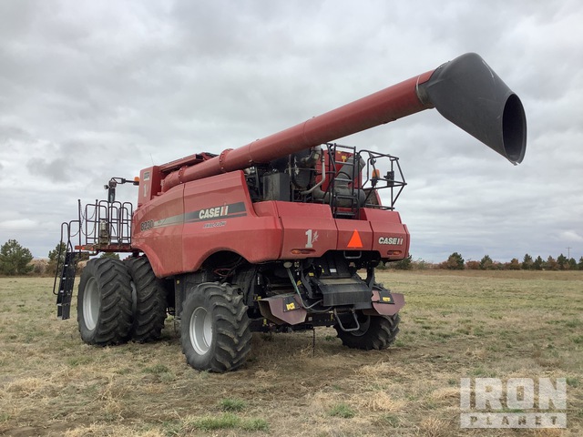 2013 Case IH 8230 Combine Harvester in Gildford, Montana, United States ...