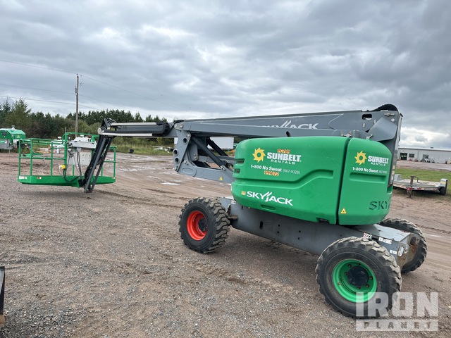 2015 (unverified) Skyjack SJ63AJ 4WD Diesel Articulating Boom Lift in ...