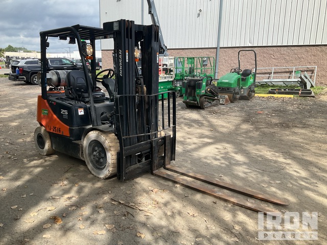 2015 Doosan G25E-5 Pneumatic Tire Forklift in Philadelphia ...