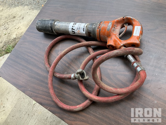 2002 APT 133 Pneumatic Rivet Buster in Pittsburgh, Pennsylvania, United ...