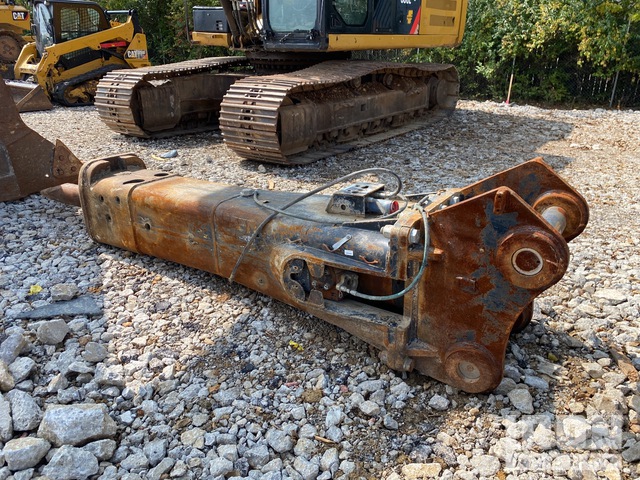 Cat H180 Hydraulic Breaker in Weldon Spring, Missouri, United States ...