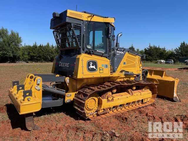 2022 John Deere 700L Crawler Dozer in Mustang, Oklahoma, United States ...