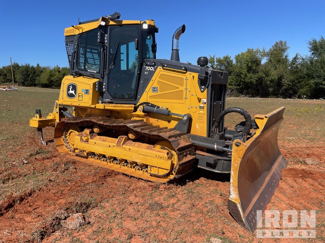 2022 John Deere 700L Crawler Dozer in Mustang, Oklahoma, United States ...