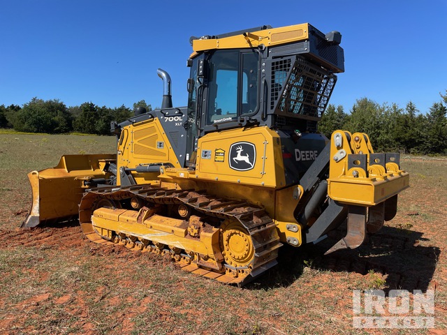 2022 John Deere 700L Crawler Dozer in Mustang, Oklahoma, United States ...