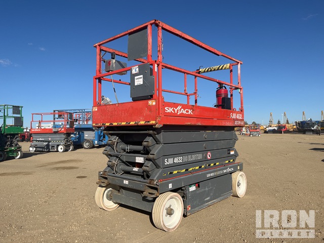 2013 Skyjack SJ4632 Electric Scissor Lift in Nisku, Alberta, Canada ...
