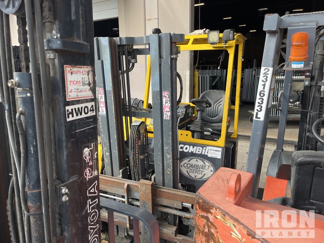 2018 Combilift CB6000 6000 lb Cushion Tire Forklift in Houston, Texas ...