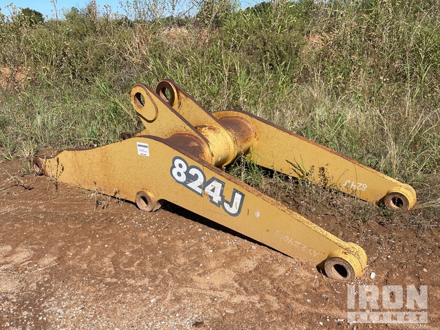 John Deere 824J Lift Arm in Dover, Oklahoma, United States (IronPlanet ...