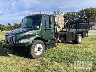 2005 Freightliner M2 106 4x2 Flatbed Truck w/Vacuum Tank in Peebles ...