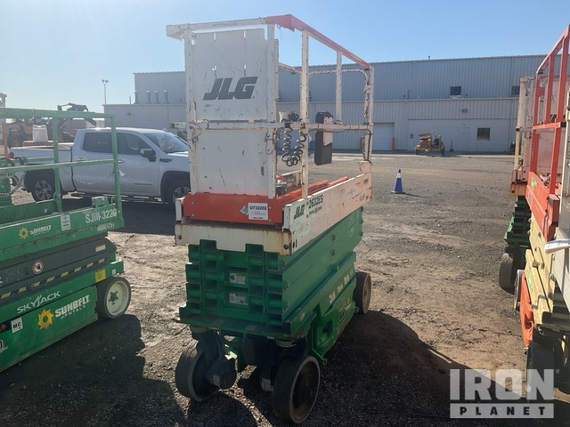 2016 JLG 2632ES Electric Scissor Lift in South Vienna, Ohio, United ...
