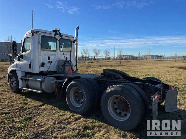 2018 Freightliner CA125DC 6x4 T/A Day Cab Truck Tractor in Edmonton ...