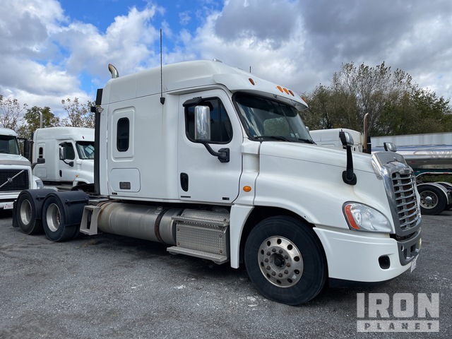2012 Freightliner Cascadia 113 6x4 T/A Sleeper Truck Tractor ...