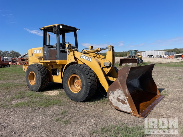 John Deere 544H Wheel Loader in New Braunfels, Texas, United States ...