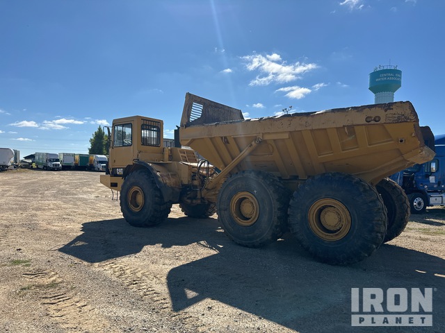 1993 Cat D400D Articulated Dump Truck in Bellevue, Iowa, United States ...