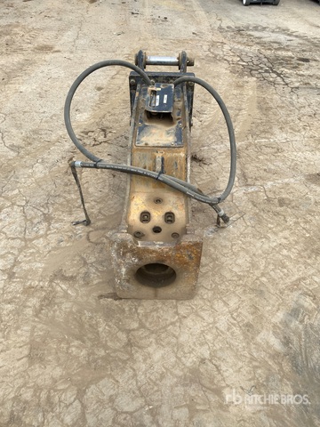 Cat H120GC Hydraulic Breaker in Nashville, Tennessee, United States ...