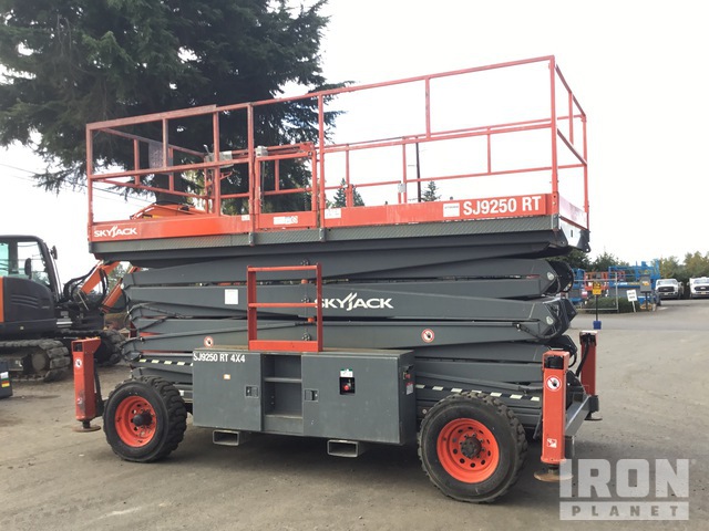 2017 Skyjack SJ9250 RT Diesel 4x4 Scissor Lift in Clackamas, Oregon ...
