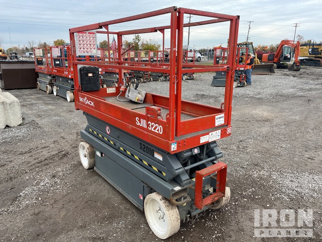 2008 Skyjack SJIII 3220 Electric Scissor Lift in Carleton, Michigan ...