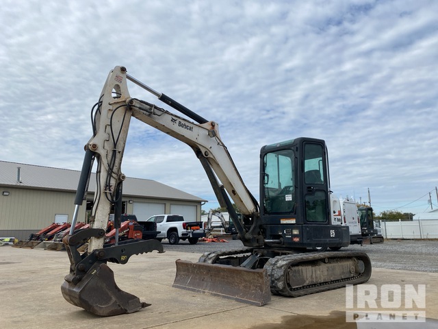 2015 Bobcat E55 Mini Excavator in Eldorado, Illinois, United States ...