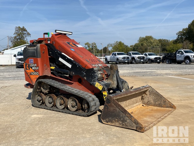 2019 Ditch Witch SK1050 Mini Compact Track Loader in Eldorado, Illinois ...