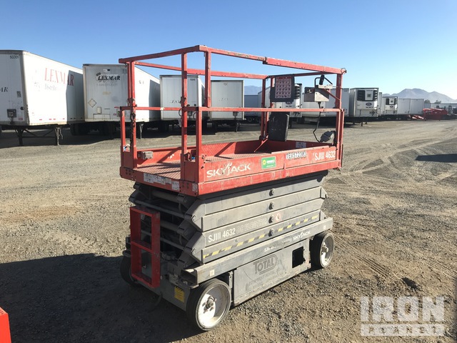 2013 Skyjack SJ4632 Electric Scissor Lift in Perris, California, United ...