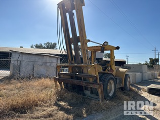 Hyster 180 Pneumatic Tire Forklift (Inoperable) in Fresno, California ...