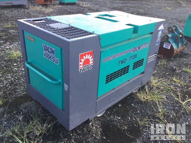 2010 年 Denyo DLW-400ESW 400 A Skid-Mounted Engine Driven Welder in ...